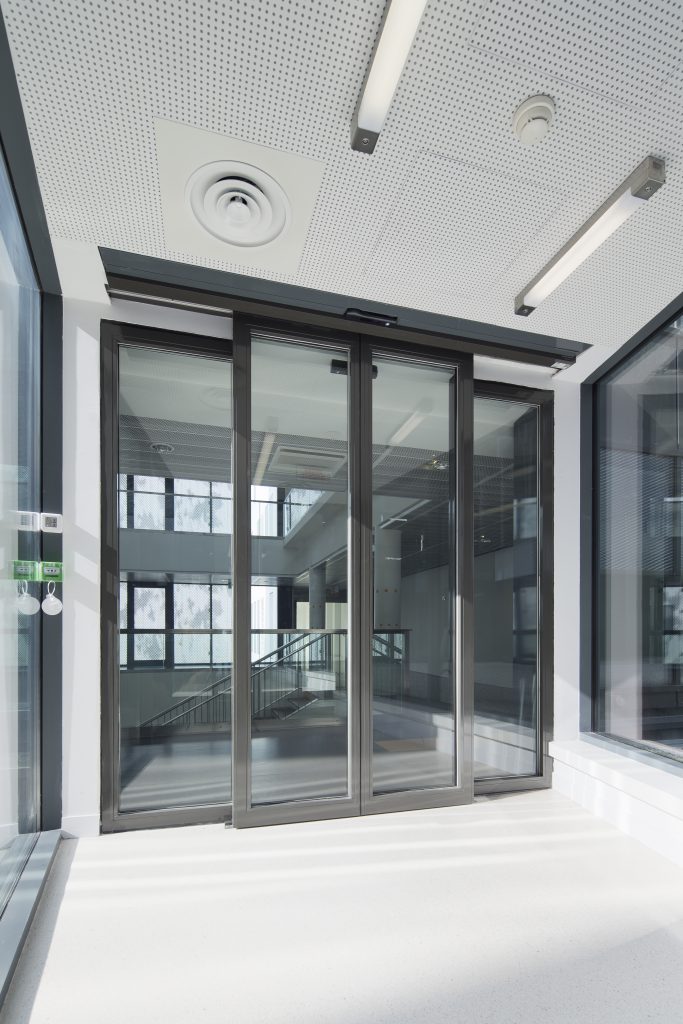 Porte-fenêtre levante coulissante ⋆ Descasystem